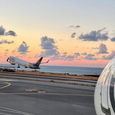 Condor Unveiles New Livery - Rustourismnews.com