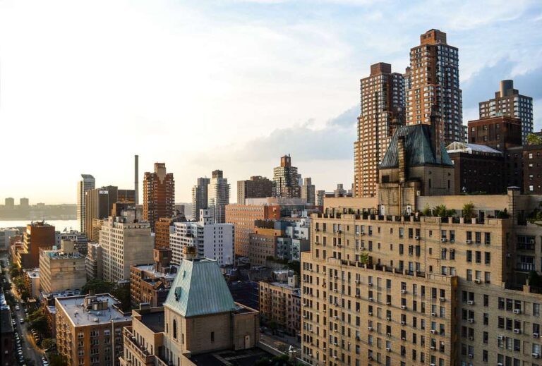 Exploring NYC Made Easy With New York Charter Bus Rental Services