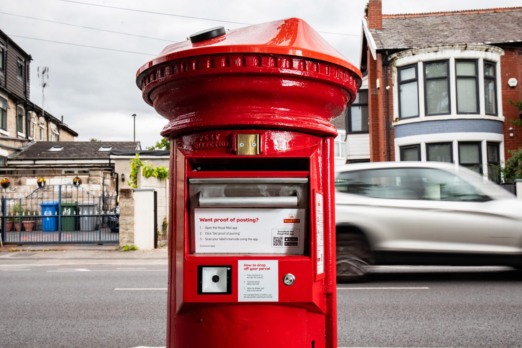 Redesigning Tradition: Royal Mail Introduces Futuristic Postboxes ...