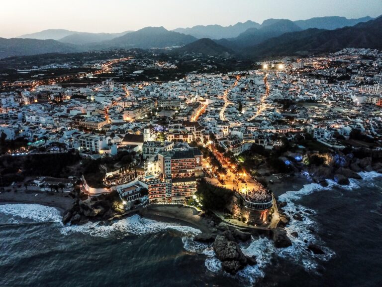 Andalucia Braces for 38C Heat as Polar Air Brings Cooler Conditions to ...