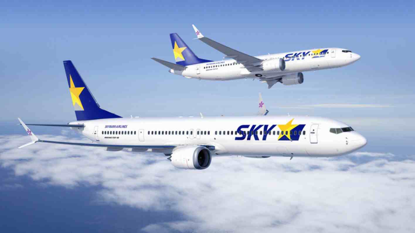 Skymark Receives First Boeing 737 MAX, Japan's First